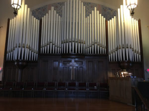 7 things learned during my first time playing the organ for a church ...
